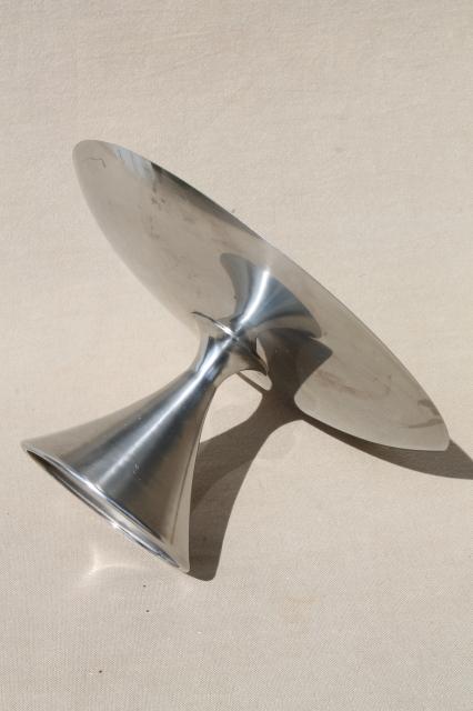 retro mod vintage Danish modern style stainless steel pedestal plate or ...